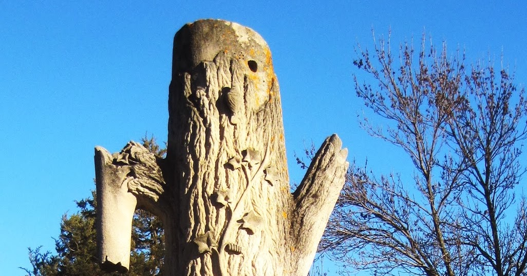 Detritus of Empire: Tree Shaped Tombstones - Oak Hill
