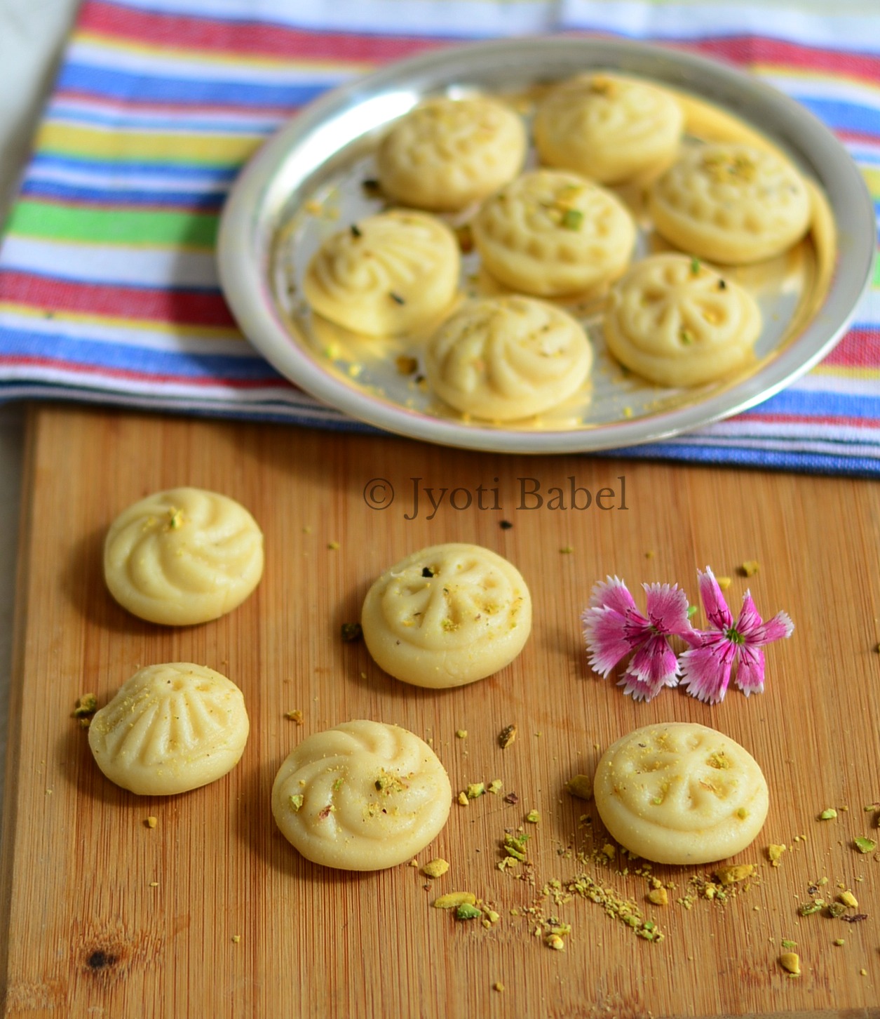 Jyotis Pages Instant Peda Recipe Peda Recipe With Milk Powder And