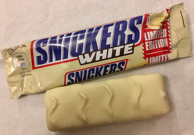 FOODSTUFF FINDS: Limited Edition Snickers White (W H Smiths) By @Cinabar