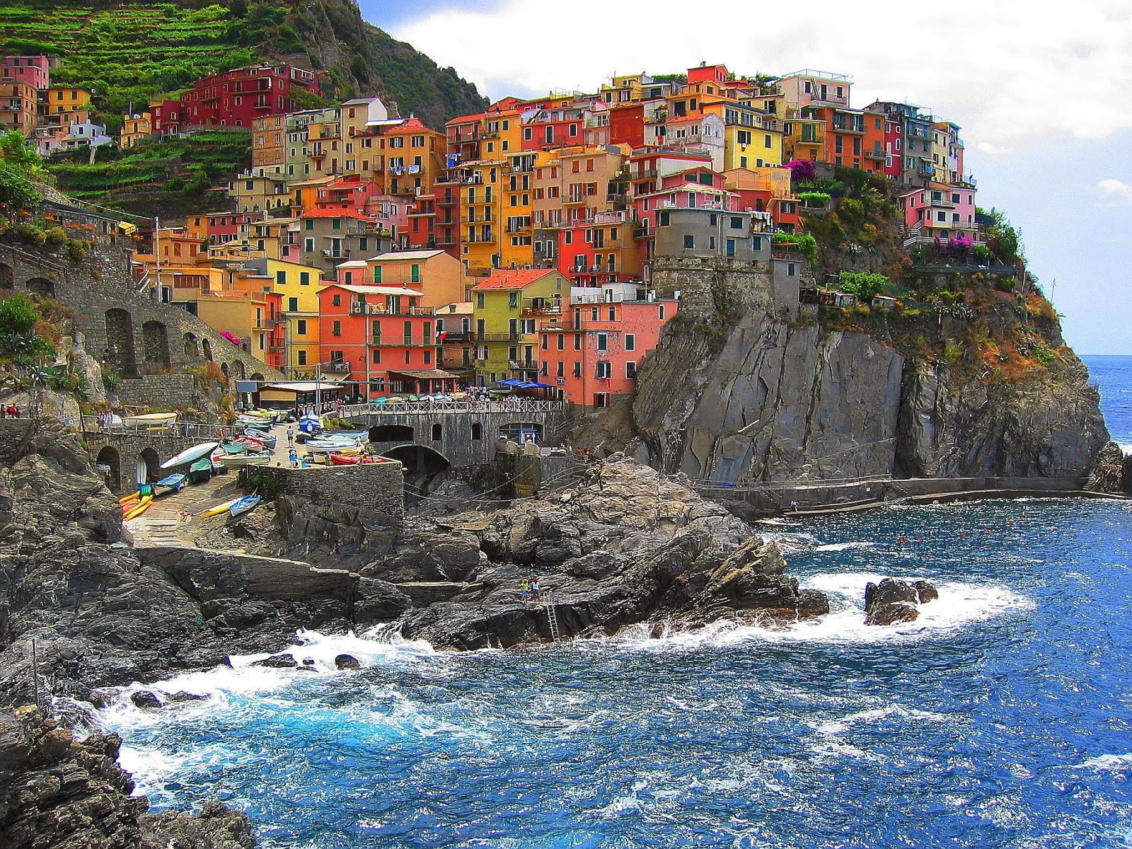 Cinque Terre - Italy, a romantic natural beauty ~ travell and culture