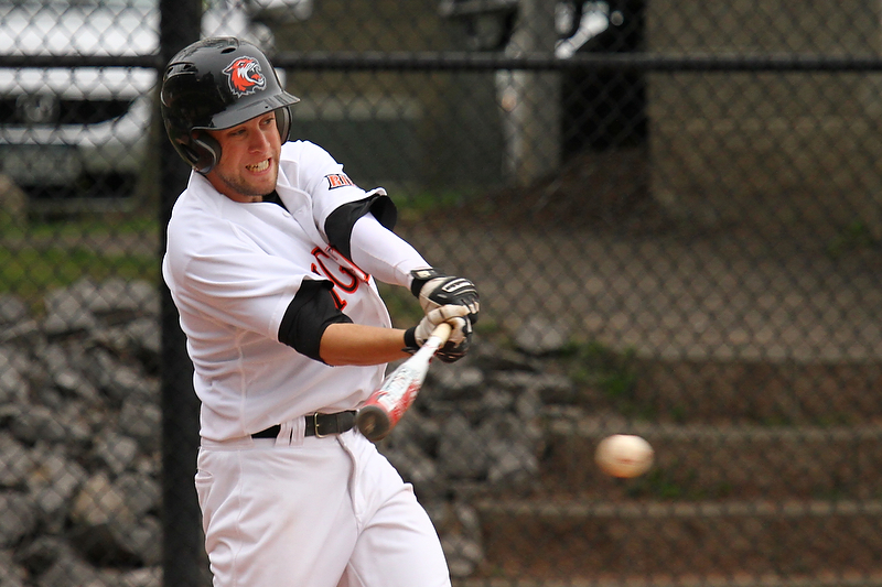 Dylan Heuer Productions: 5/4 - RIT Baseball Action Shots
