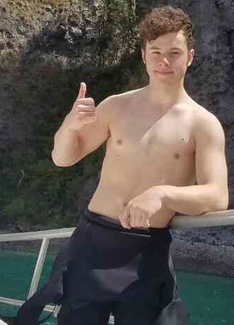 NYSocBoy's Beefcake and Bonding: My 10 Favorite Pictures of Nolan Gould