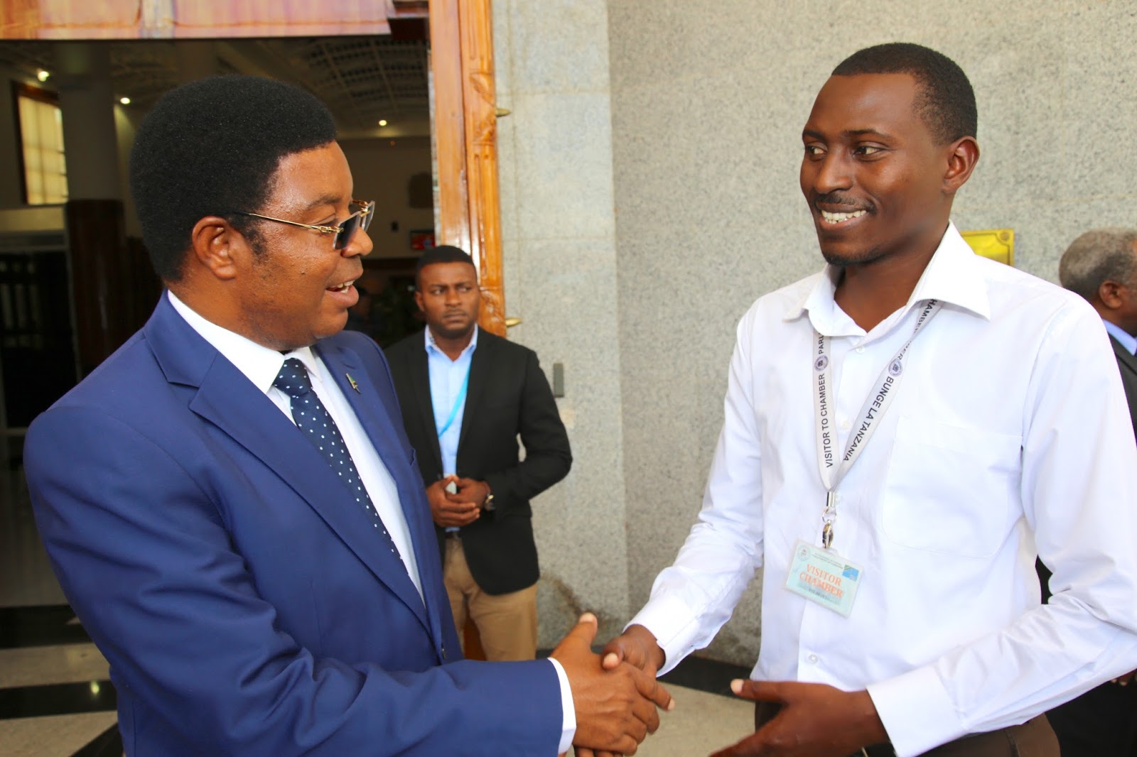 MAJALIWA ASALIMIANA NA ALIYEWAHI KUTUMIA DAWA ZA KULEVYA NA SASA KAACHA ...