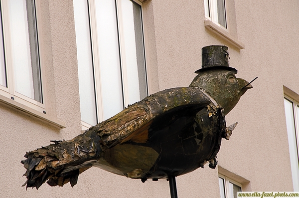 Historia Lekka, Łatwa i Przyjemna: Ulmer Spatz, czyli wróbel w garści ...