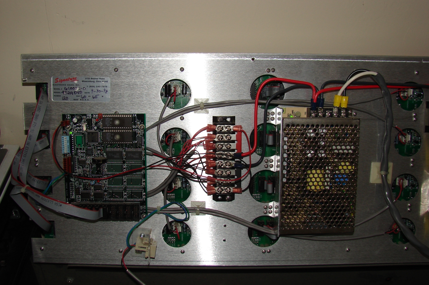 My Commentary and Technical help: Signature Electronic Signs Inc repair