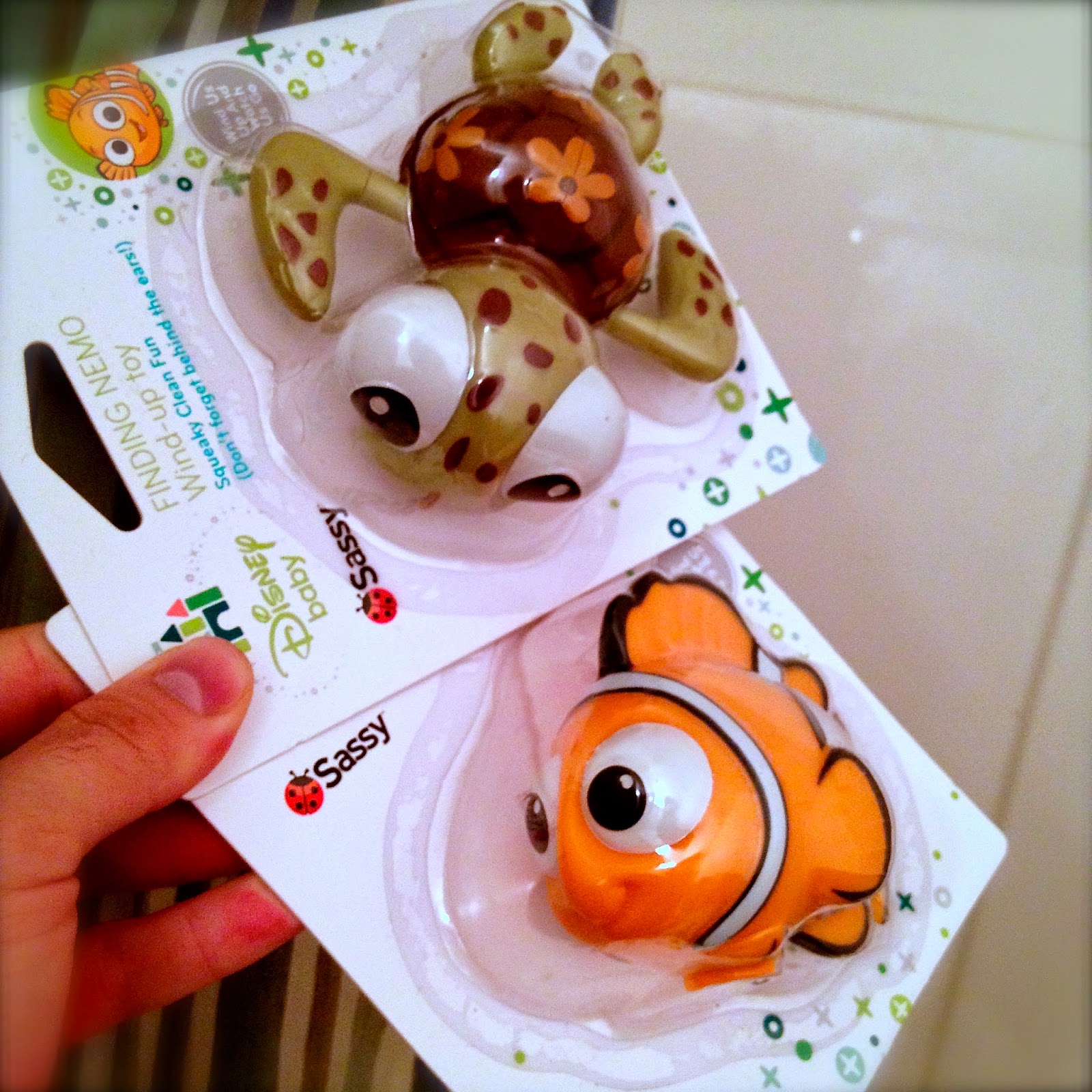 Dan the Pixar Fan: Finding Nemo: Squirt and Nemo Wind-Up Bath Toys