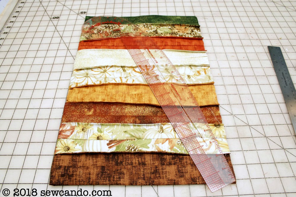 Sew Can Do: Fabric Cornucopia Tutorial and Fall Fabric Bundles Giveaway!