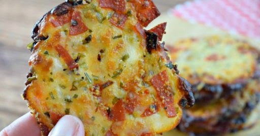 Pepperoni Pizza Cheese Crisps | Keto & Low Carb - BEST FOOD Pepperoni Pizza Cheese Crisps | Keto & Low Carb - BEST FOOD