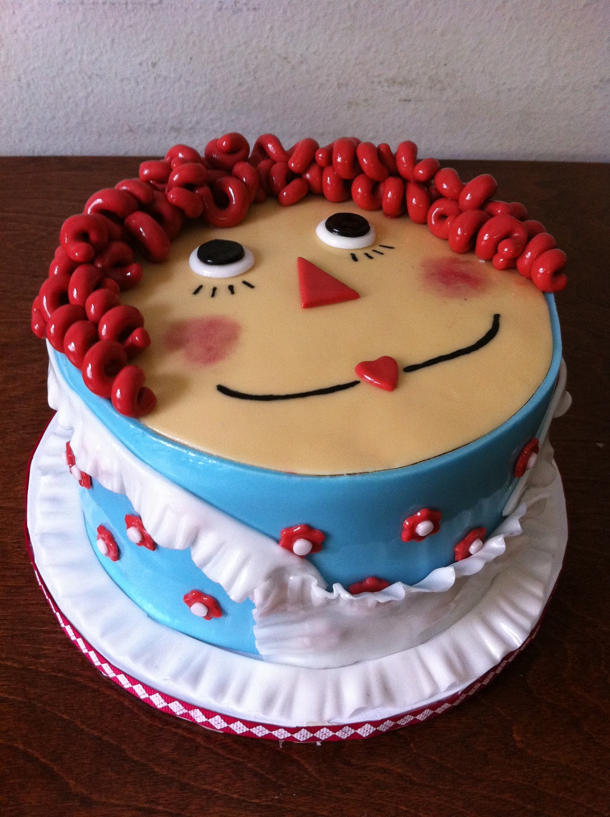 Donna Belle Desserts: Raggedy Ann Cake