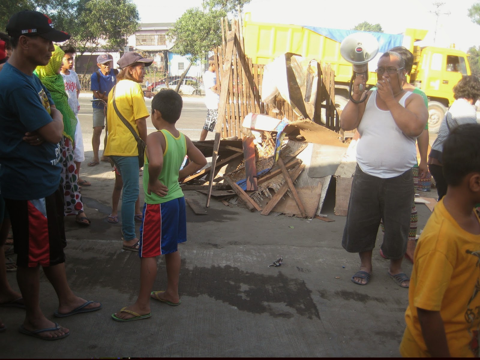 Kalipunan ng Damayang Mahihirap (Kadamay): Grupong Kadamay, kinondena ang kaliwa't kanang ...