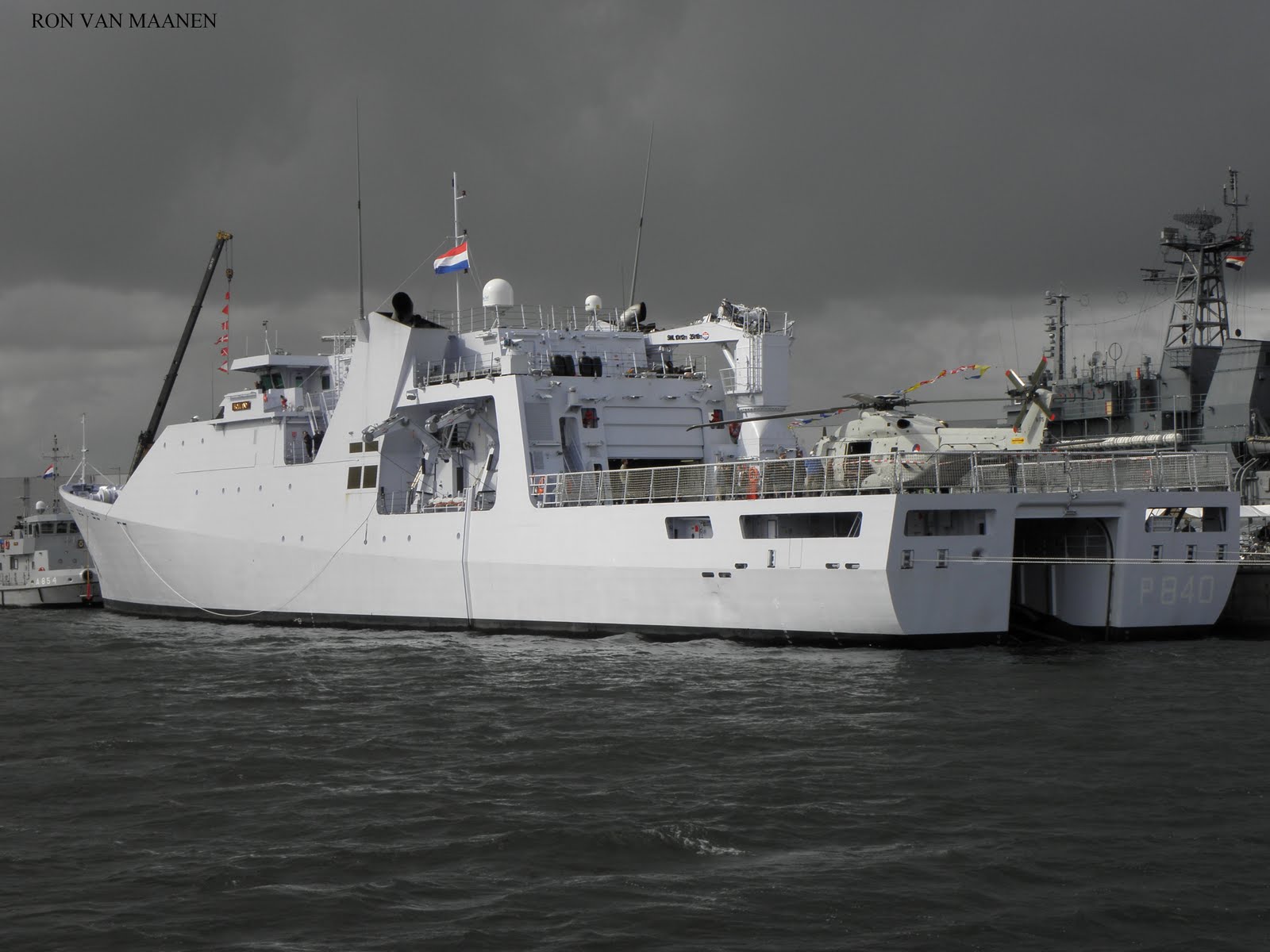 WARSHIPSRESEARCH: Dutch ocean going patrol vessel (OPV) Zr. Ms. Holland ...