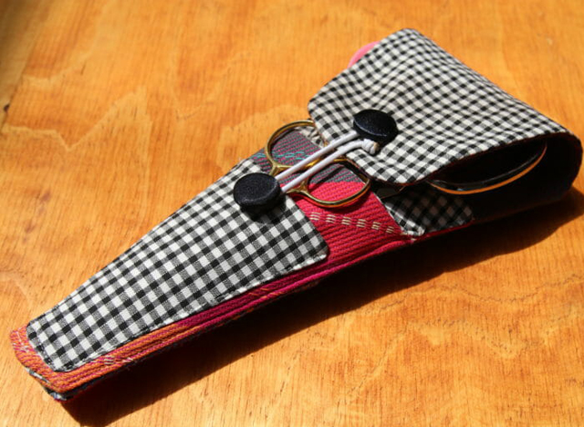 Threading My Way: Showcasing ~ Scissors Pouch ~ Pattern & Tutorial