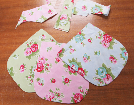 Crafty Alex: Floral Patch Pockets DIY