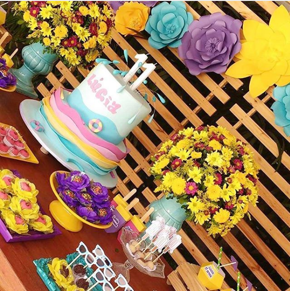 Fiesta temática de pool party