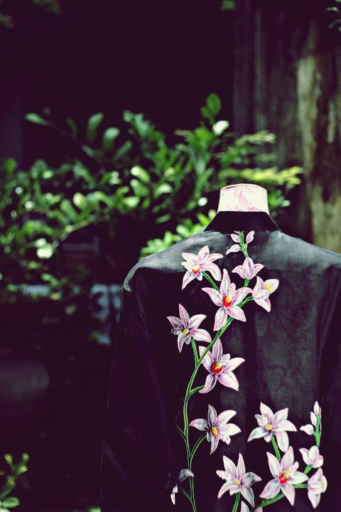 Philippine Wedding Trends: Barong Tagalog in Colorful Hues