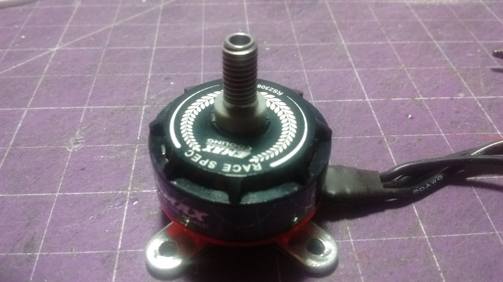 Scott's ParkJet blog: EMAX AVAN-R 5065 3 blade quad racing prop ...