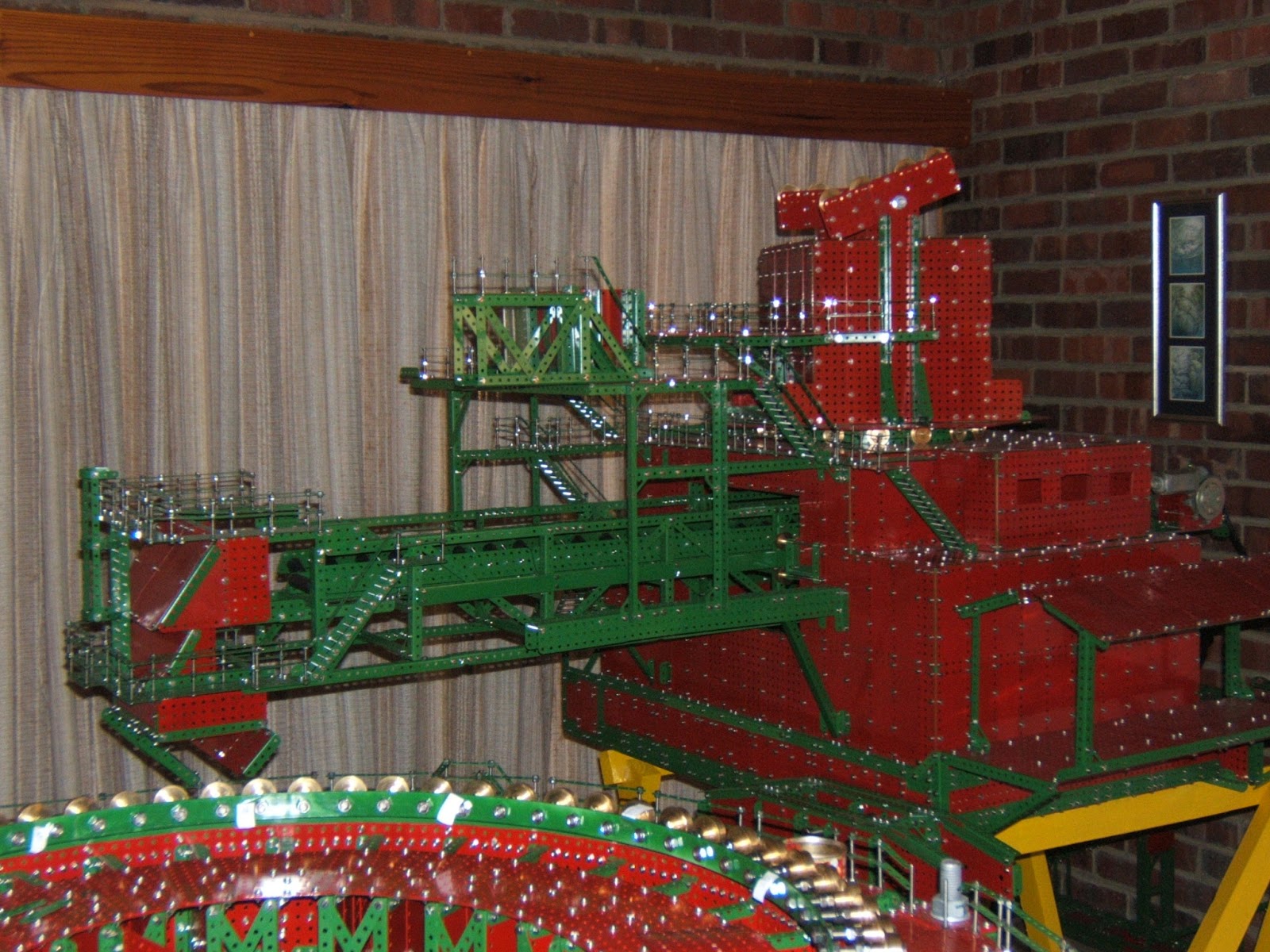 Bagger 288 Giant Meccano Model: Meccano model: selection of pictures