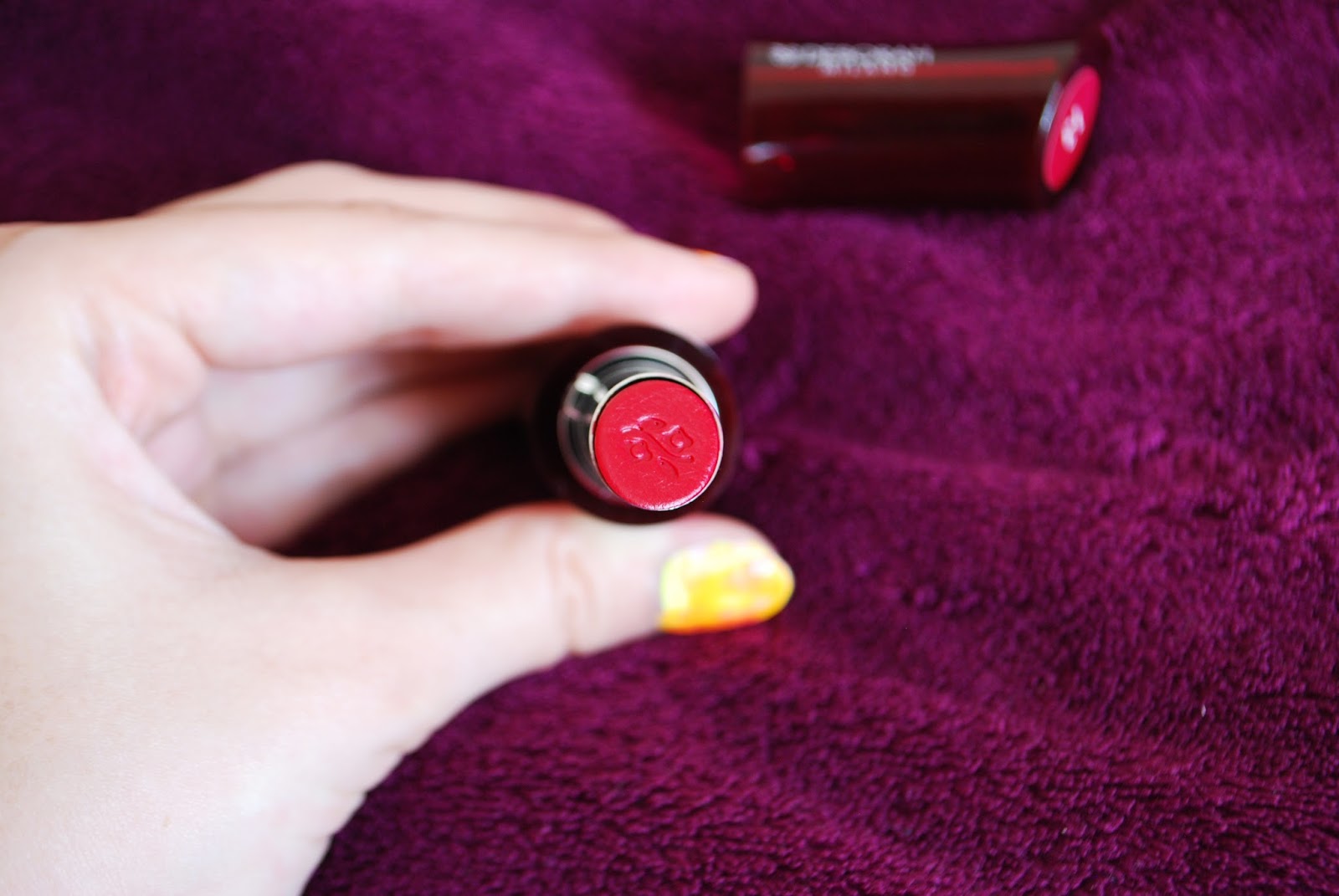 Studs and Dreams: Deborah Milano: Shine Creator Lipstick in Luminous Red