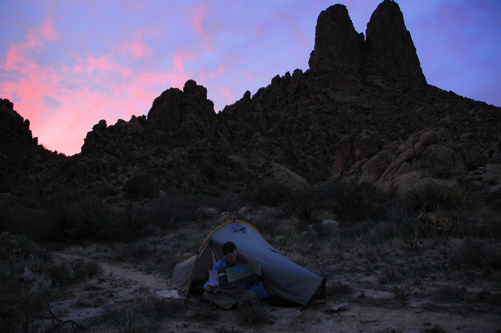 Adventurelaus: Weavers Needle Hike