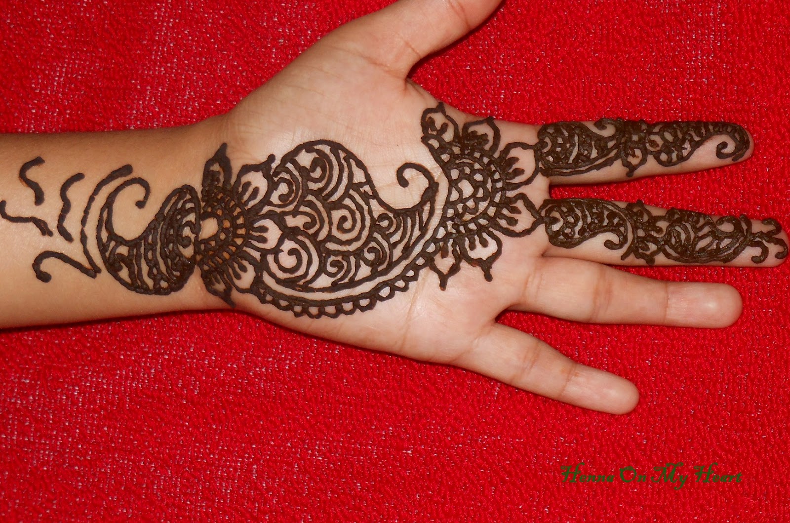 Henna On My Heart: Henna Simple Design