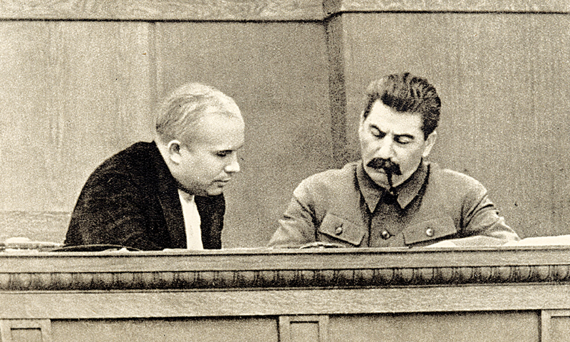 Nikita Jruschov con Stalin en 1936