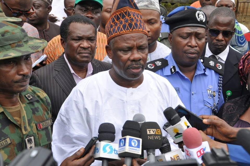 Photos: Amosun visits Ibafo, Ogijo recently attacked by militants ...