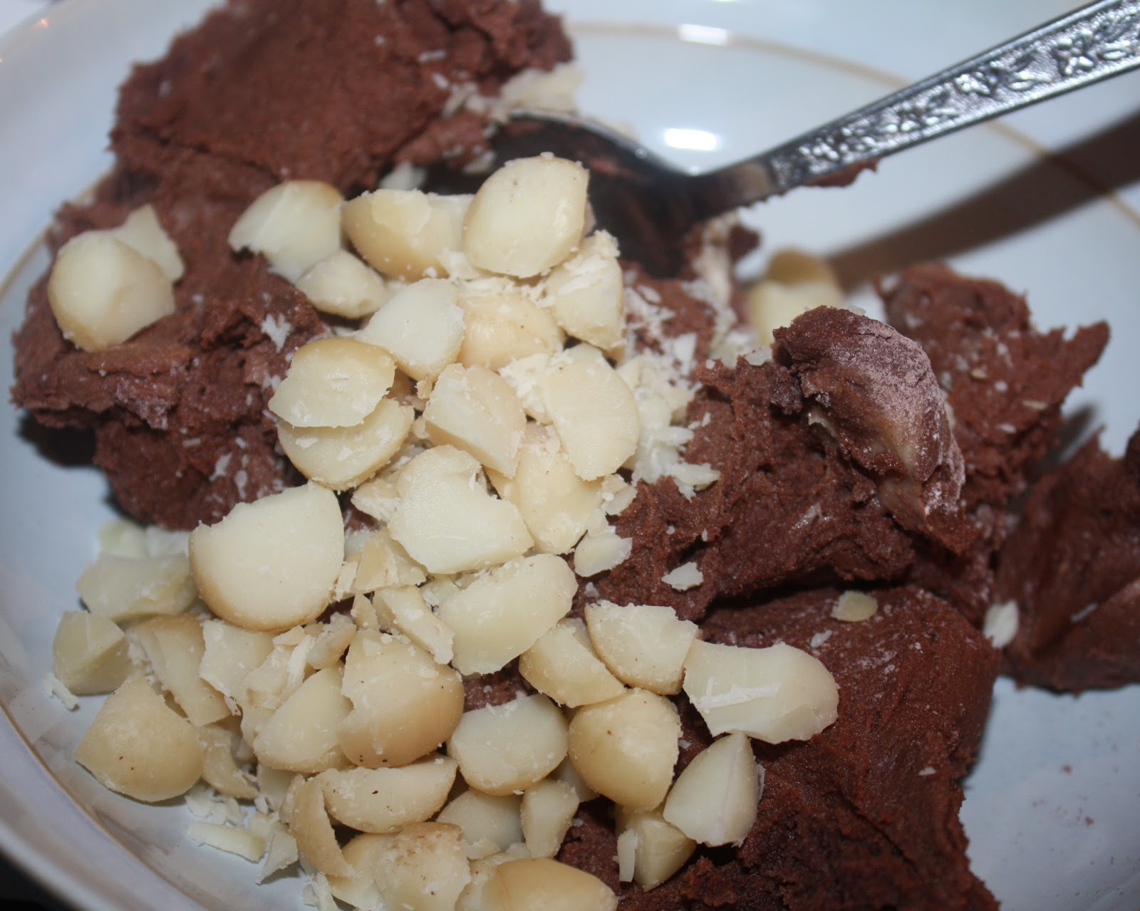 Mezzamay: Waitrose Recipe Card Review - Chocolate & Macadamia Cookies