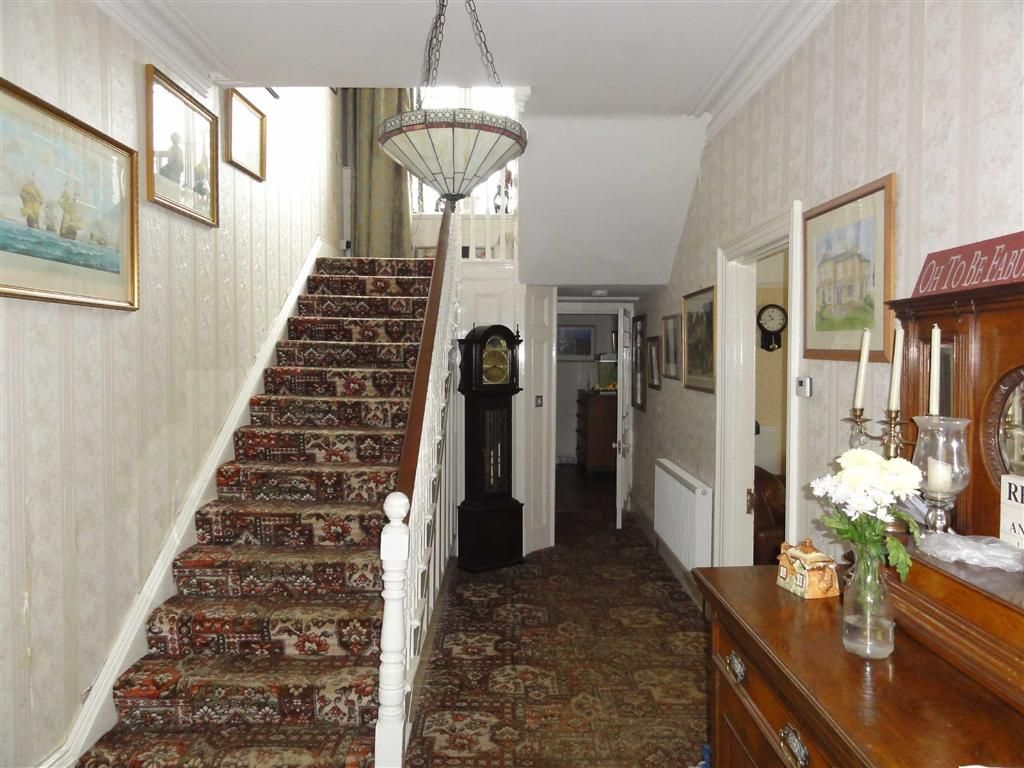 Thoughts on Genealogy: Barlands House