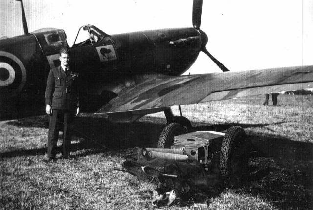 FalkeEins - a modelling blog: Dunkirk Spitfires- Al Deere's 'Kiwi ...