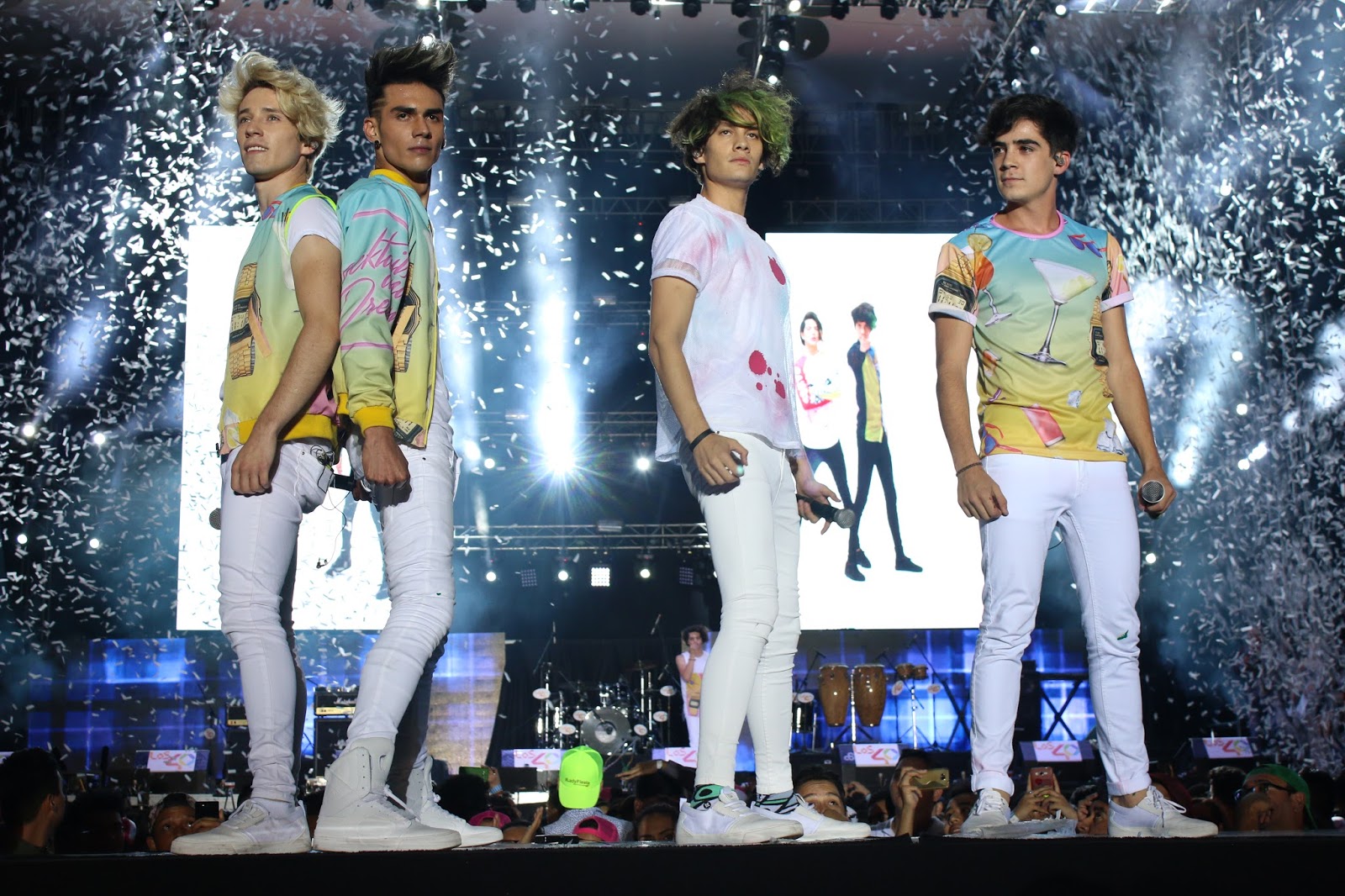 Unileventv: CD9 DEJA VU A FEEL A LIVE LOS 40 PRINCIPALES MEXICO