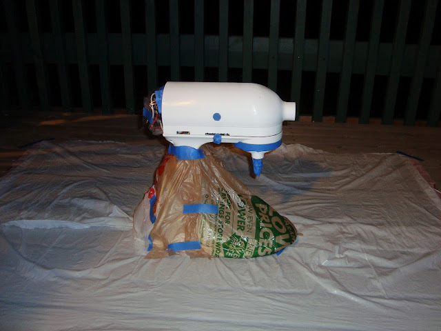 Two Friends' Tales: DIY: KitchenAid Mixer Makeover