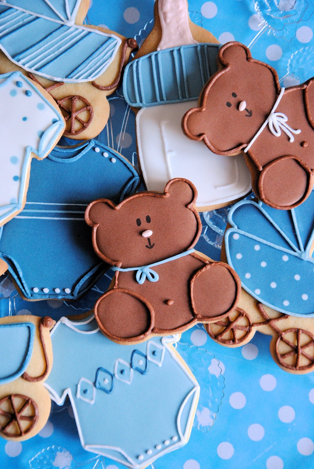 Homemade by MI: Keksejä vauvakutsuille / Decorated cookies for a baby ...