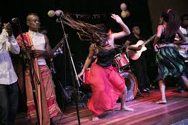 MUSIQUE ET DANSE TRADITIONNELLE MALGACHE