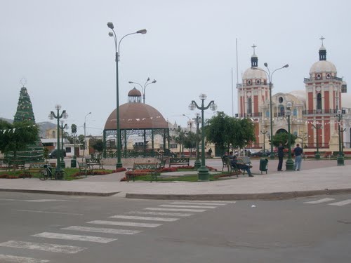 ARQUITECTURA VIRREINAL DE LIMA: 2695 PLAZA PRINCIPAL DE CHILCA