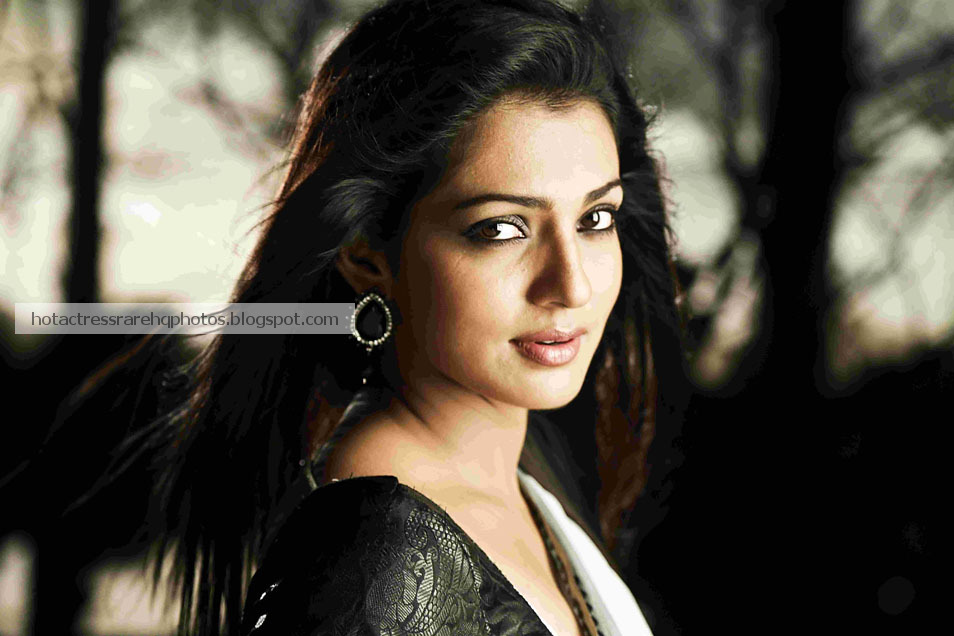 kannada actress parvathi menon navel Photos ~ Hollywood Sexy Actress ...