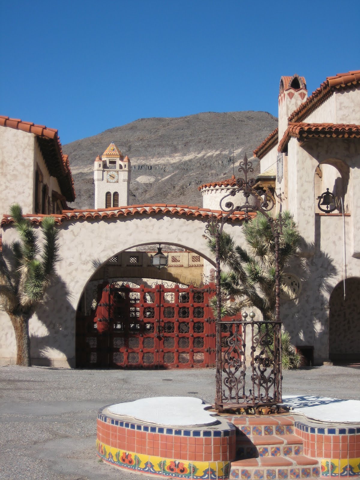 Why Architects Drink: Monday Visual Inspiration: Scotty's Castle, Death ...