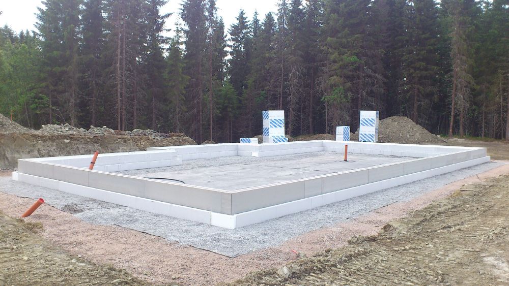 Vangsgutta Husbygging: Ringmur