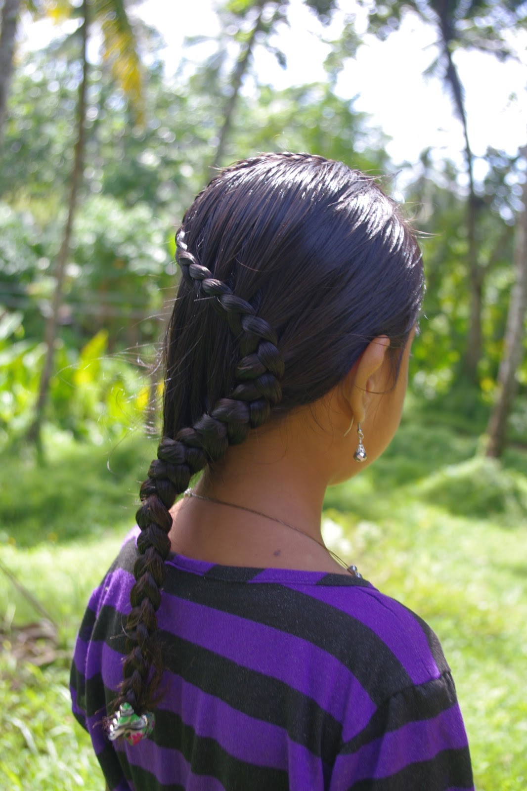 HAIRSTYLES TREND: Micronesian Girl~ Zig-Zag Braid