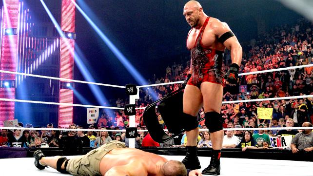 WWE In live!!!!: RYBACK vs KANE