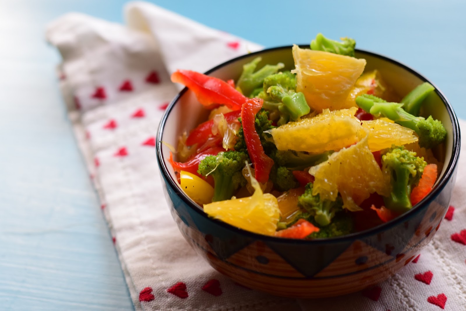 Veggiesome: Broccoli Orange Salad