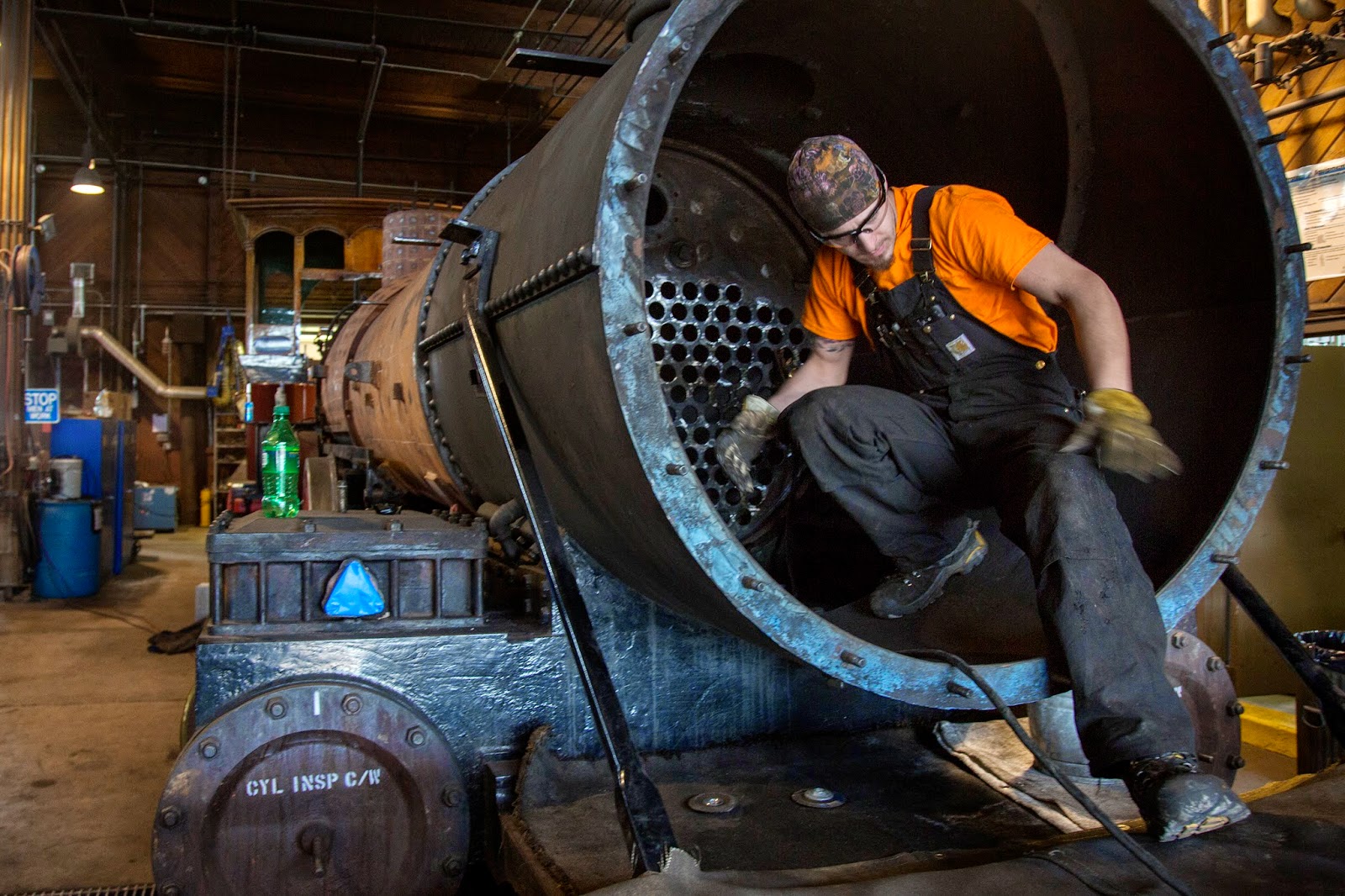 Benjamin Zack Photography: Steam Engine Repair
