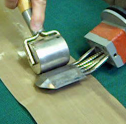 Hand-Held Acrylic Welder: Application Note: Wedge Welding