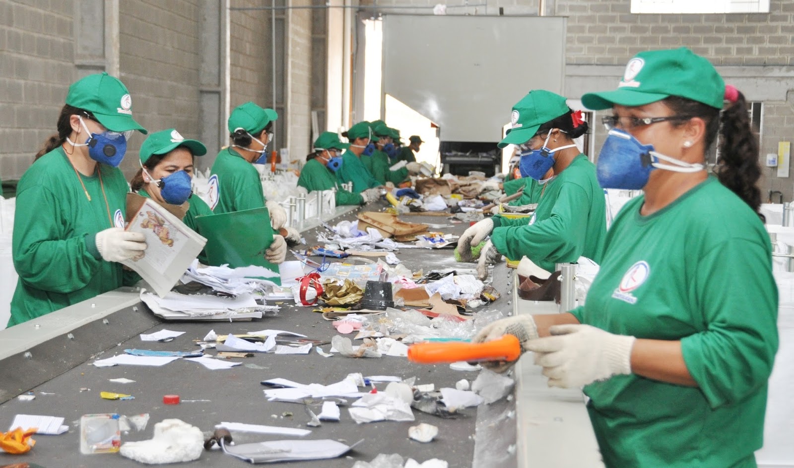 VOCÊ SABE SEPARAR O LIXO DA SUA CASA CORRETAMENTE?