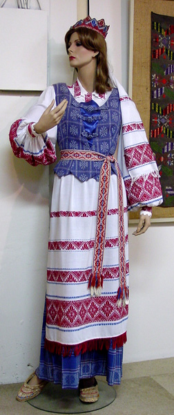 FolkCostume&Embroidery: Costume of the Vilnius Region, Lithuania