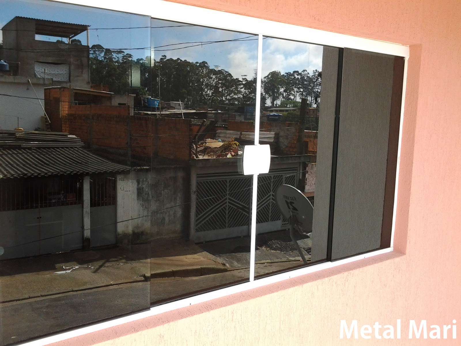 Metal Mari Esquadrias : Vitro de vidro fumê temperado 8 mm (Metal Mari)