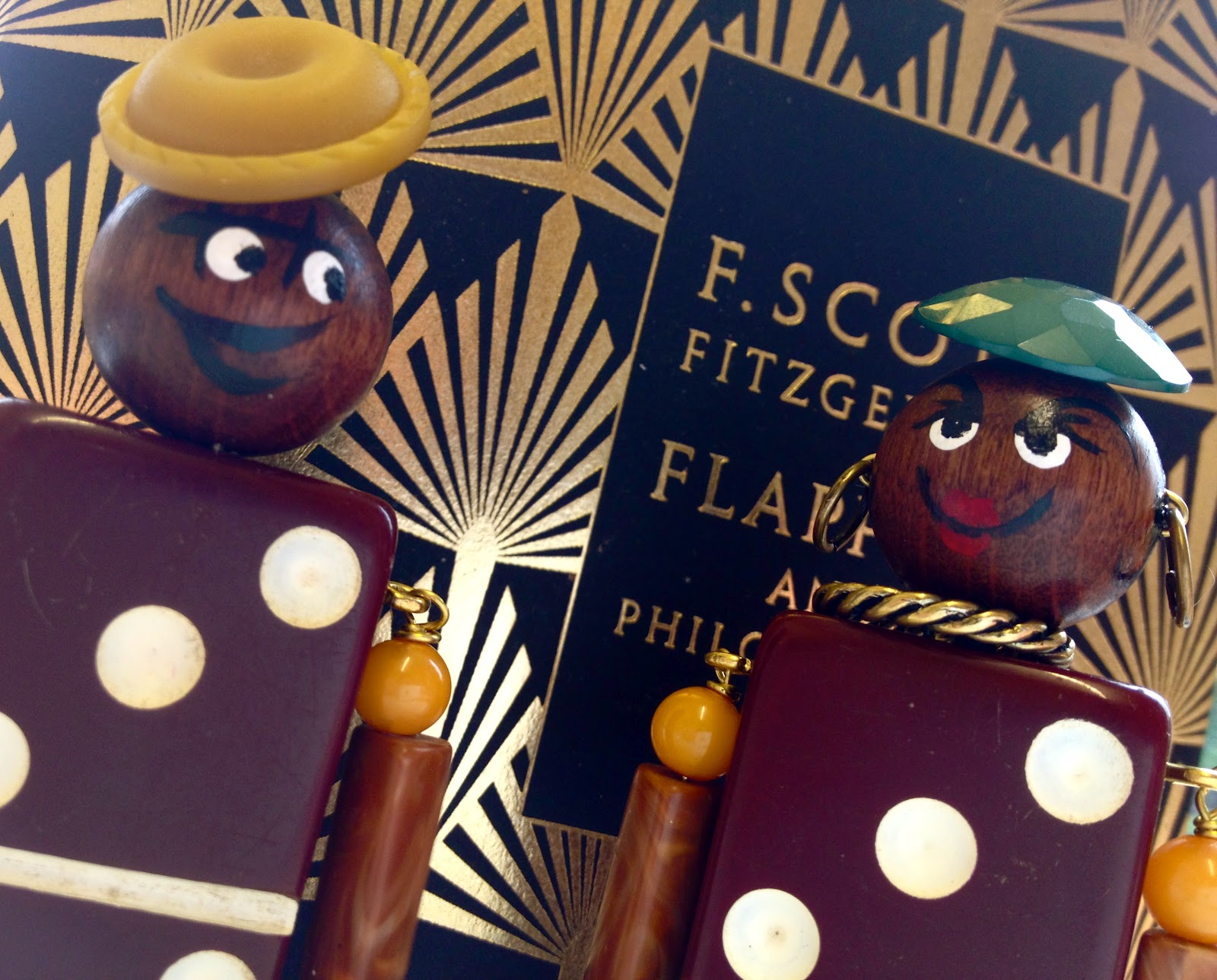 make it up: Upcycled Domino Jazz Brooch