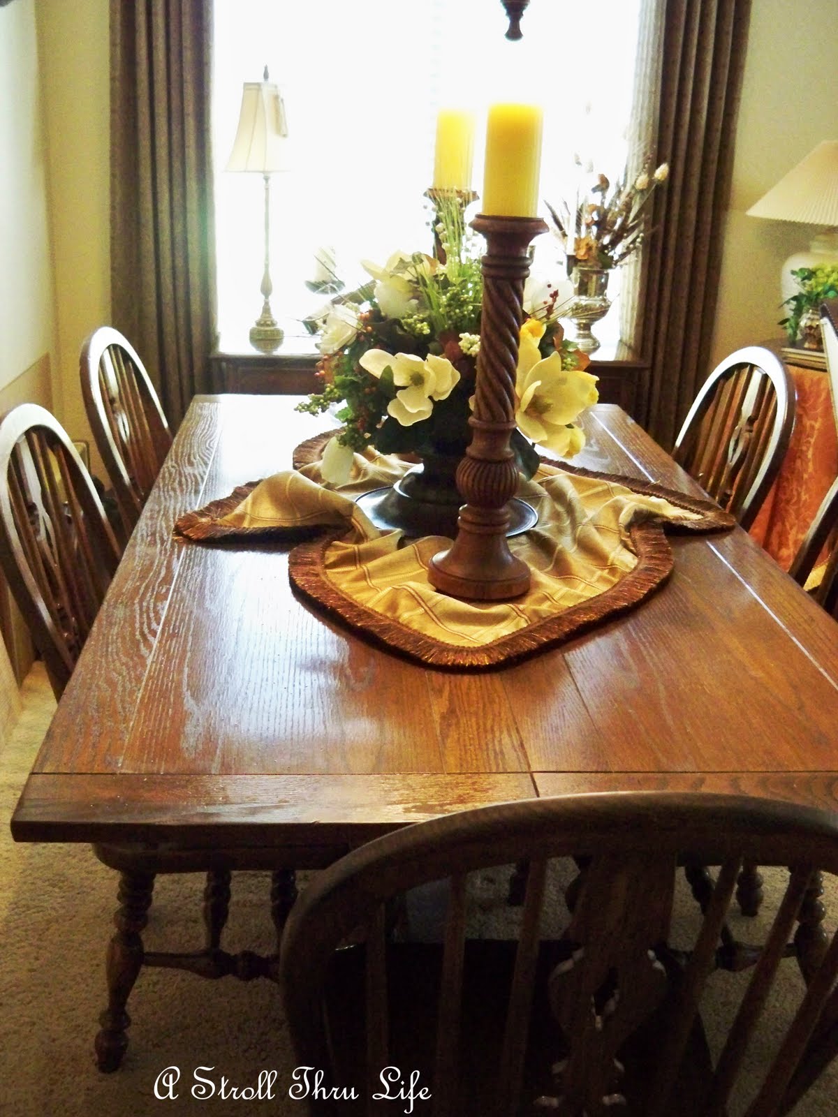 Farmhouse Table - A Stroll Thru Life
