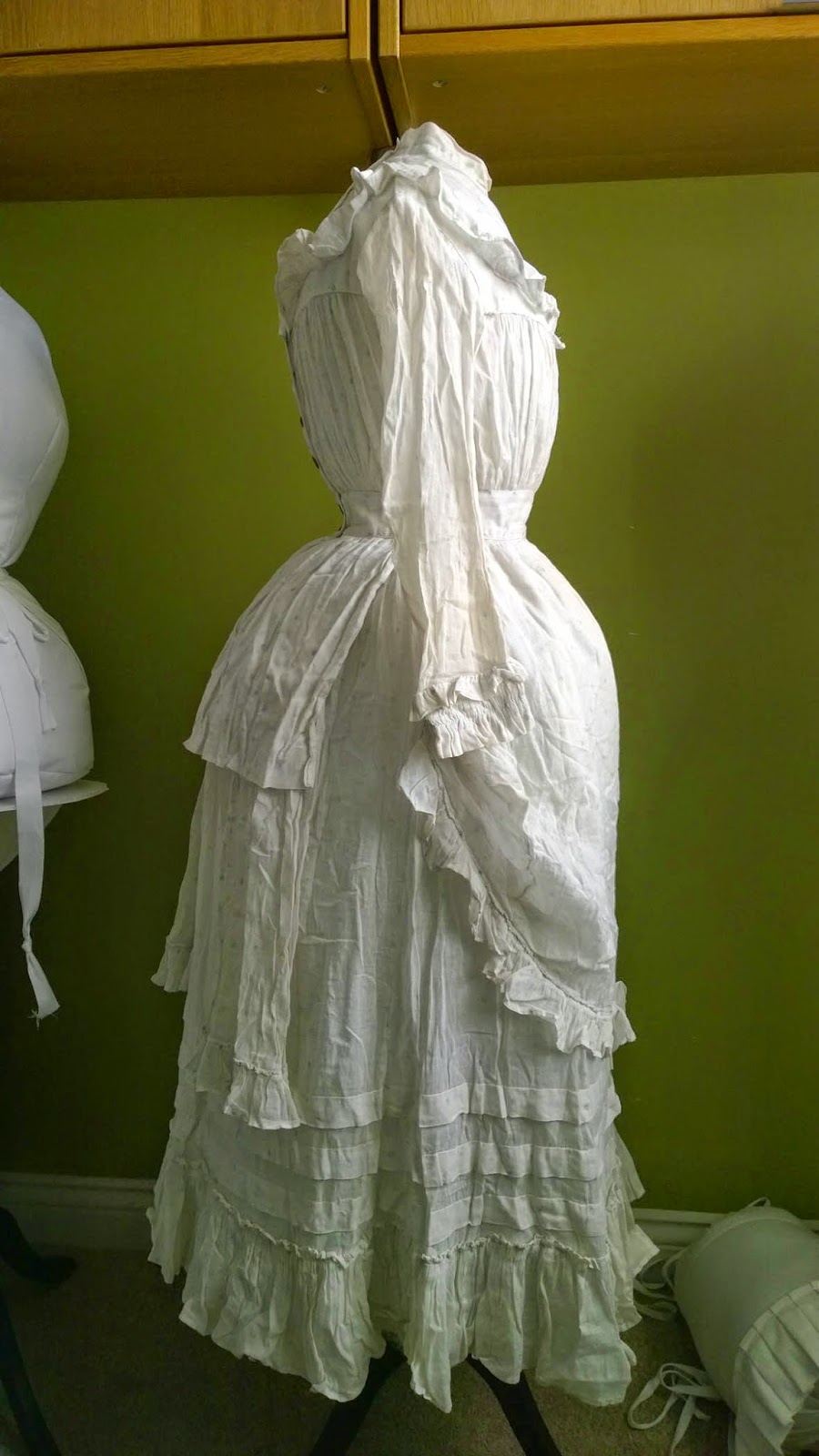 All The Pretty Dresses: Late Natural Form Era Young Miss Dress