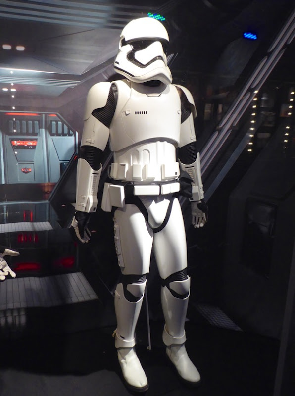 Hollywood Movie Costumes and Props: John Boyega's Finn costume and ...
