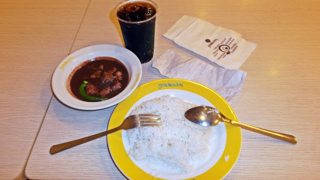 Goldilocks Dinuguan With Rice... Masarap!